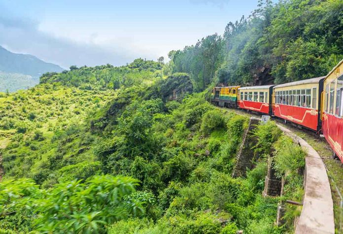 Essay On Train Journey in English for Classes 1-3: 10 Lines, Short ...