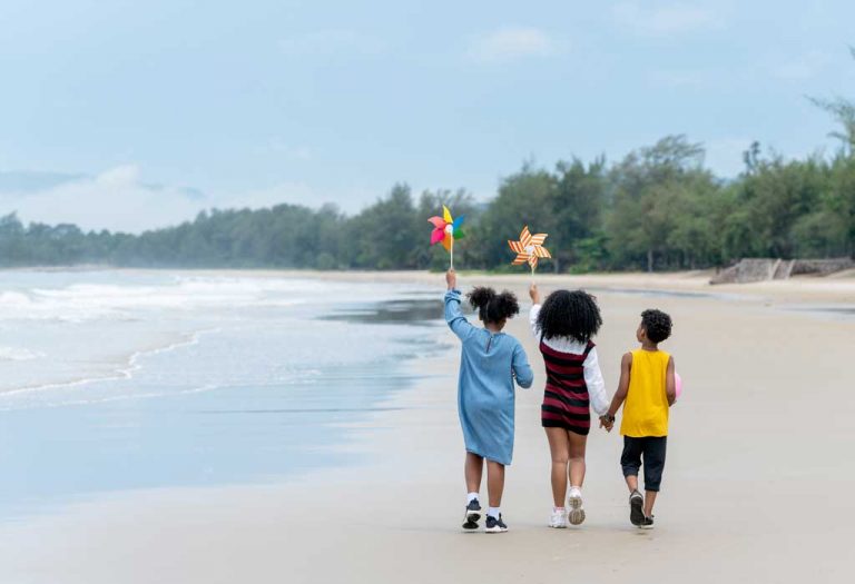 Essay on 'My Favourite Place' in English for Classes 1-3: 10 Lines ...