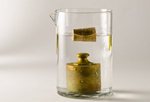 Teach Kids About The Concept of Heavy & Light Objects