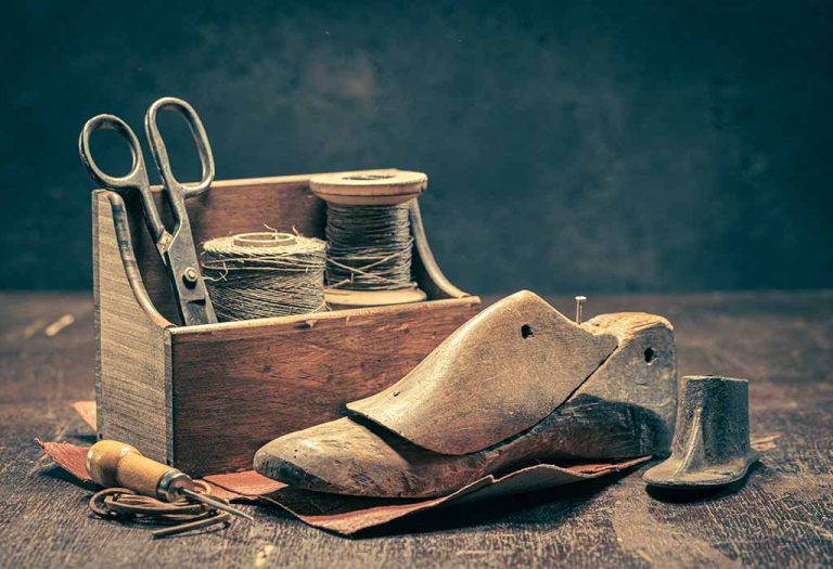 The Elves And The Shoemaker Story For Children With Moral