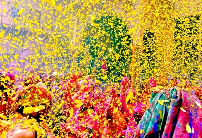 How To Teach Your Child To Play Holi Responsibly - Firstcry Intelli ...
